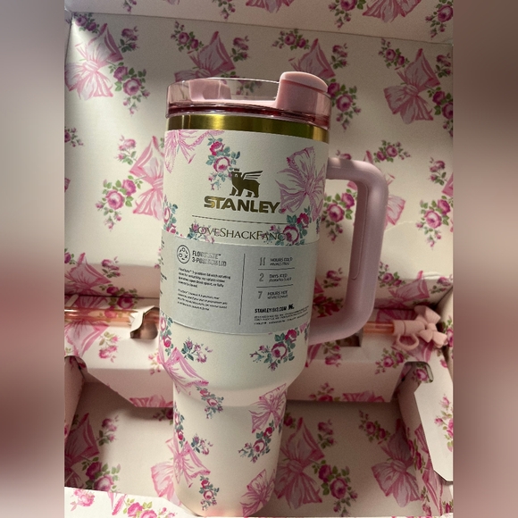 Stanley | Dining | Stanley X Loveshackfancy Quencher Pink And Gold ...